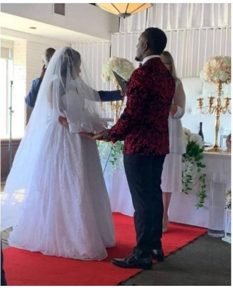 Singer Alpha Walks Down the Aisle - KT PRESS