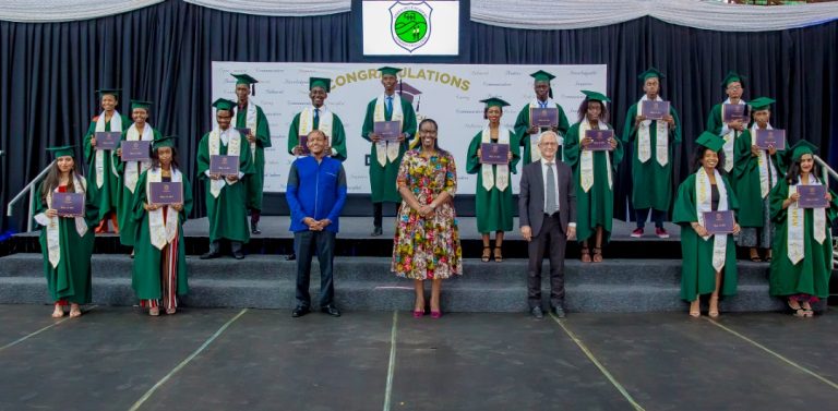 Mrs. Kagame Tells Green Hills Academy Graduates To ‘Think Out Of The ...