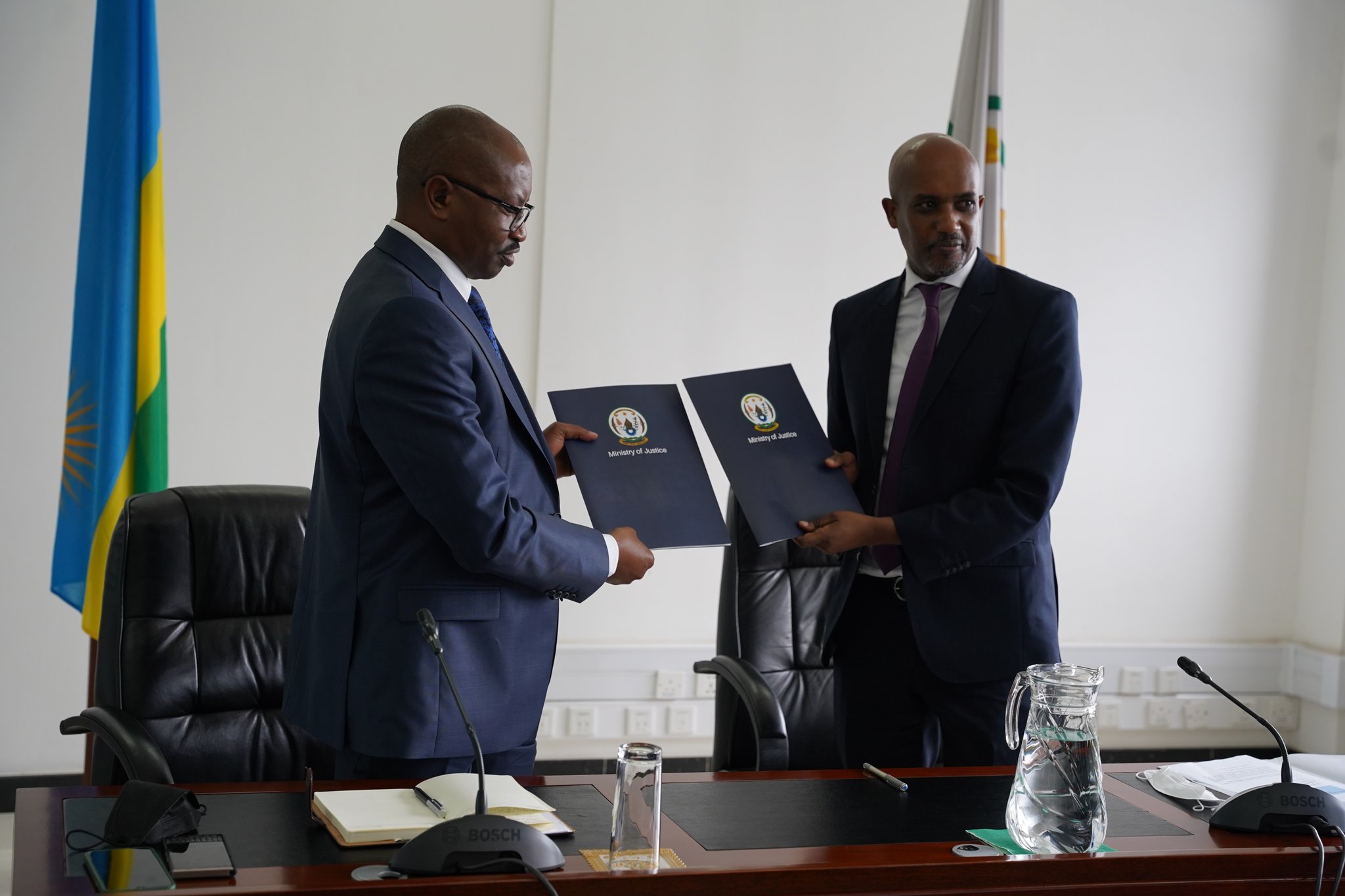 New Minister of Interior Takes Office - KT PRESS