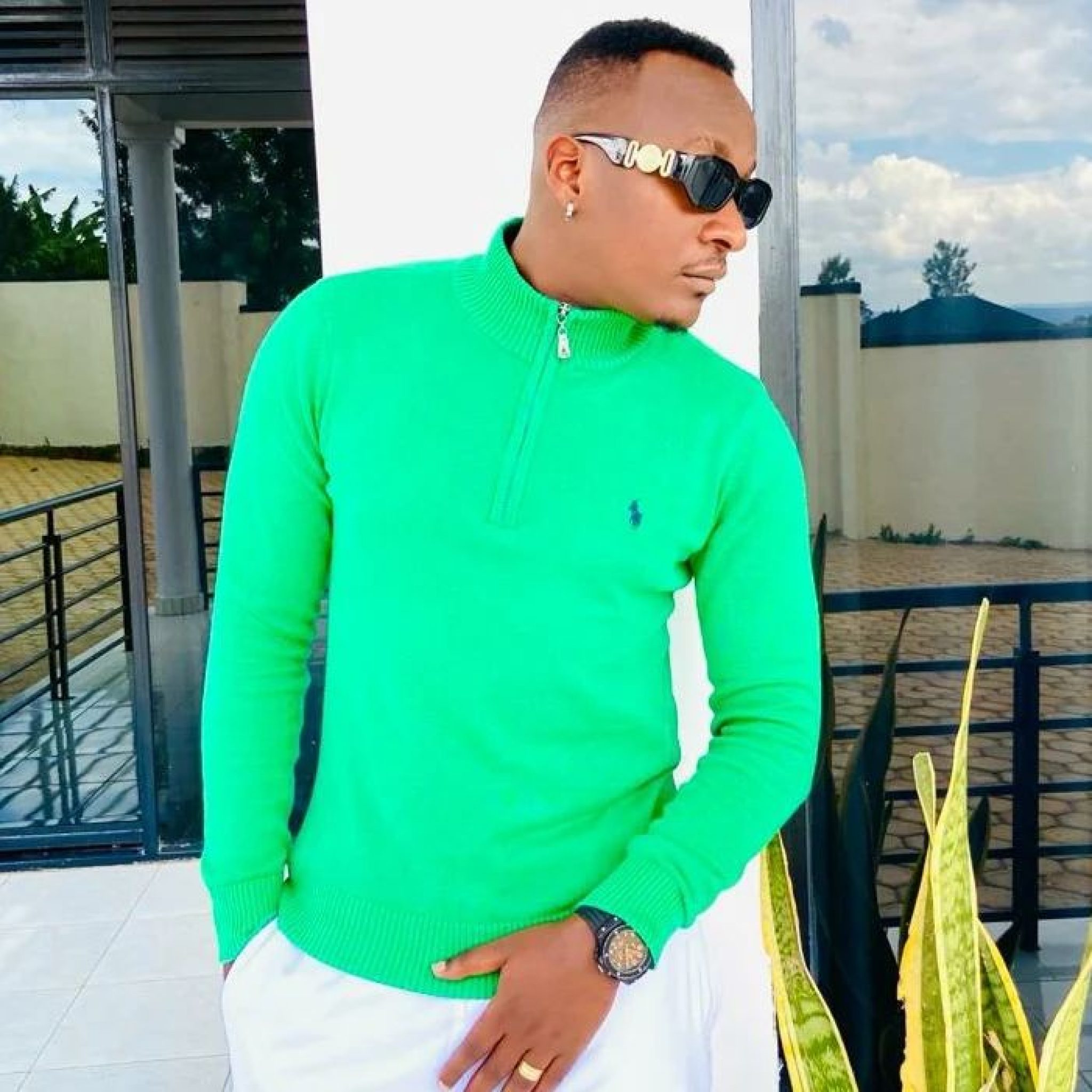 Singer Platini Shifts to His Newly Completed Mansion - KT PRESS