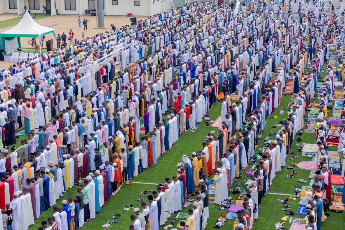 Muslim Community Celebrates Eid al-Fitr with A Call to Remain Close to ...