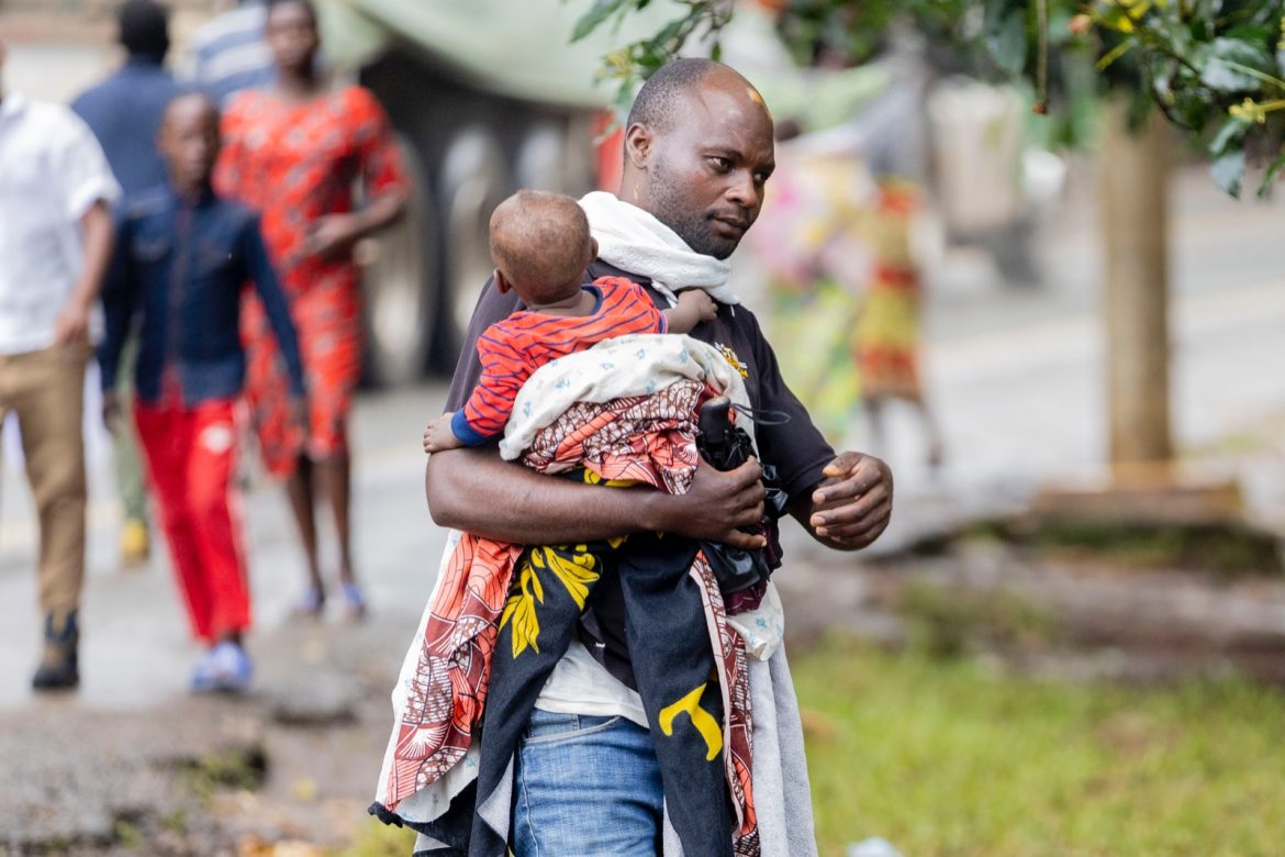 Heart-breaking Story of Flood Disaster That Separated Baby from Mother ...