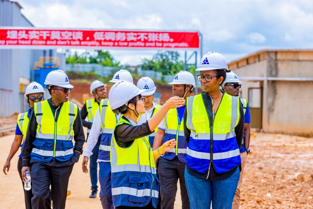 Bank of Kigali Pledges More Support to Muhanga Investors - KT PRESS