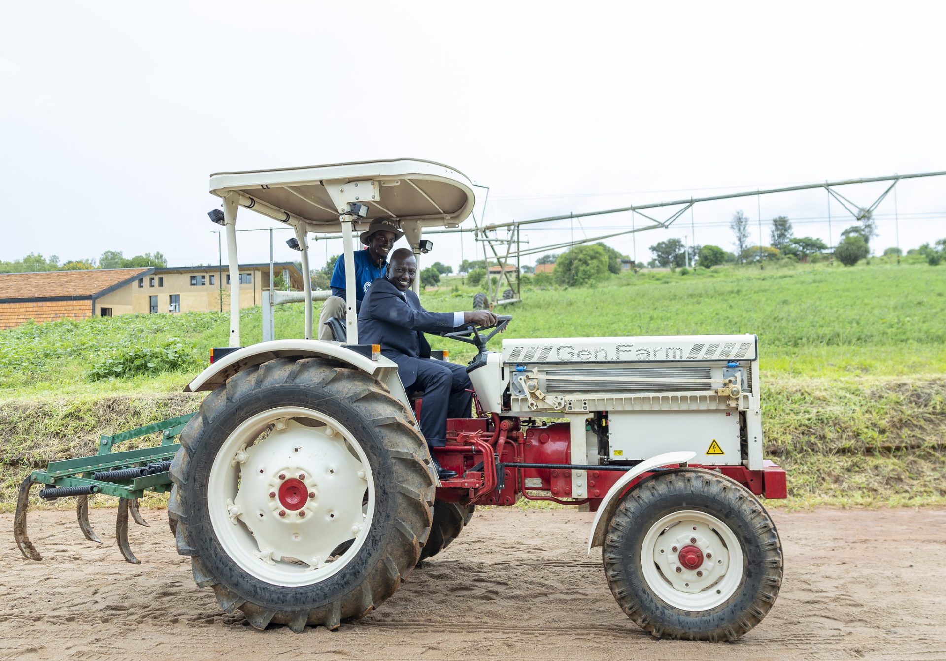 Volkswagen Eyes Scaling Up e-Tractor Project In Rwanda - KT PRESS