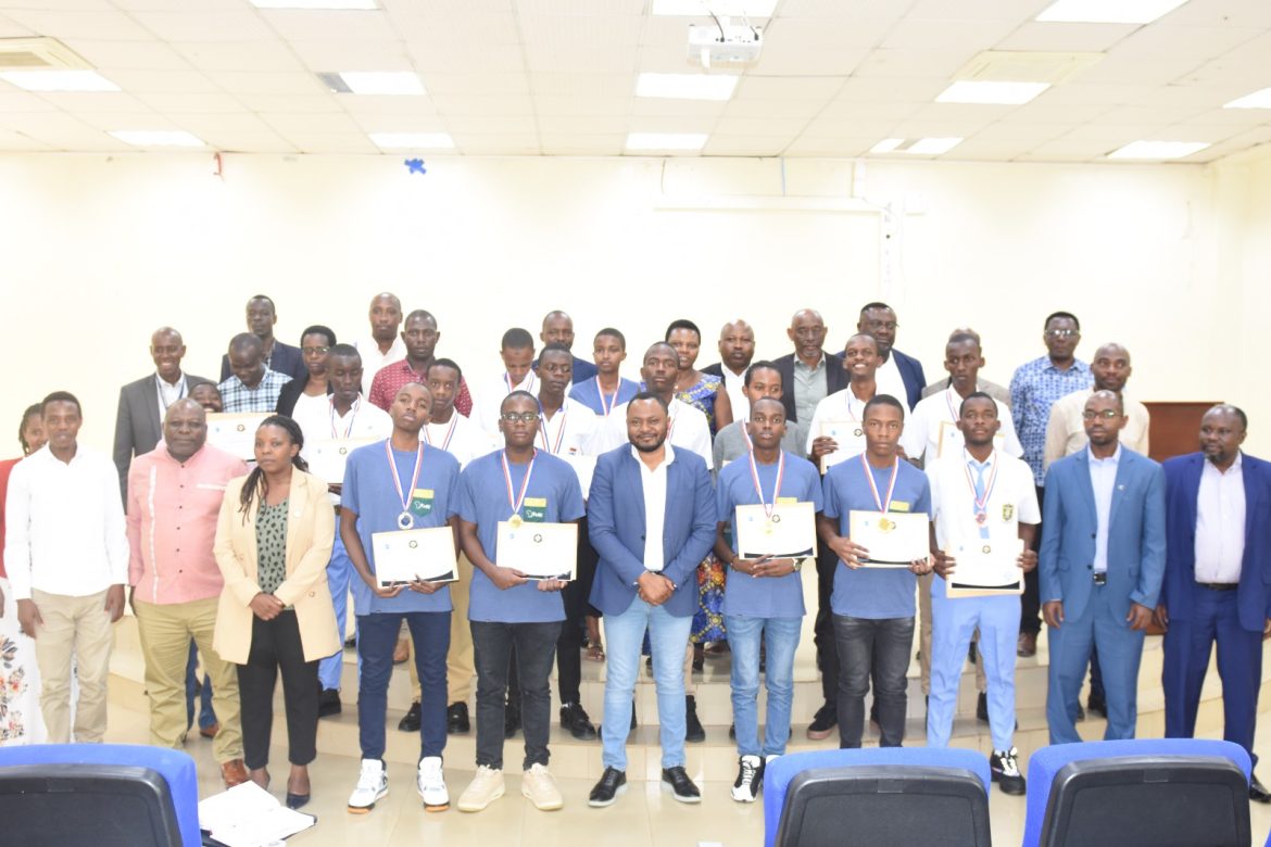 Fifteen High School Students Win Rwanda Mathematics Competition - KT PRESS