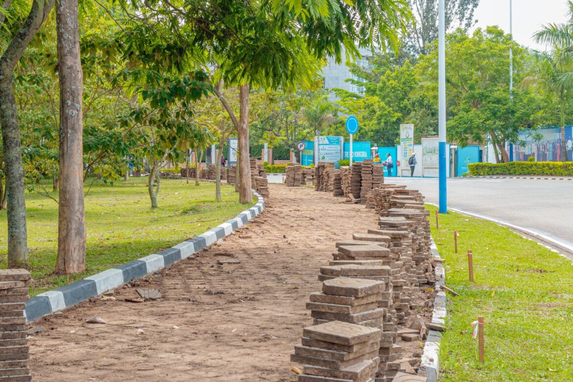 PHOTOS: City of Kigali Begins Renovation Works On Kimihurura Roundabout ...
