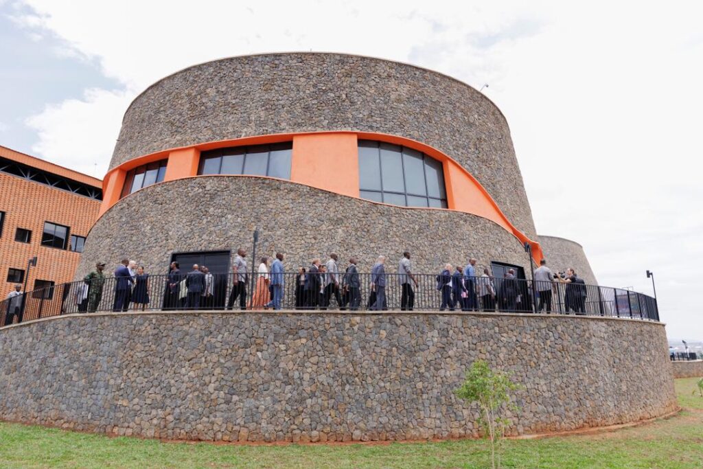 President Kagame Unveils IRCAD Africa Centre of Excellence In Rwanda ...