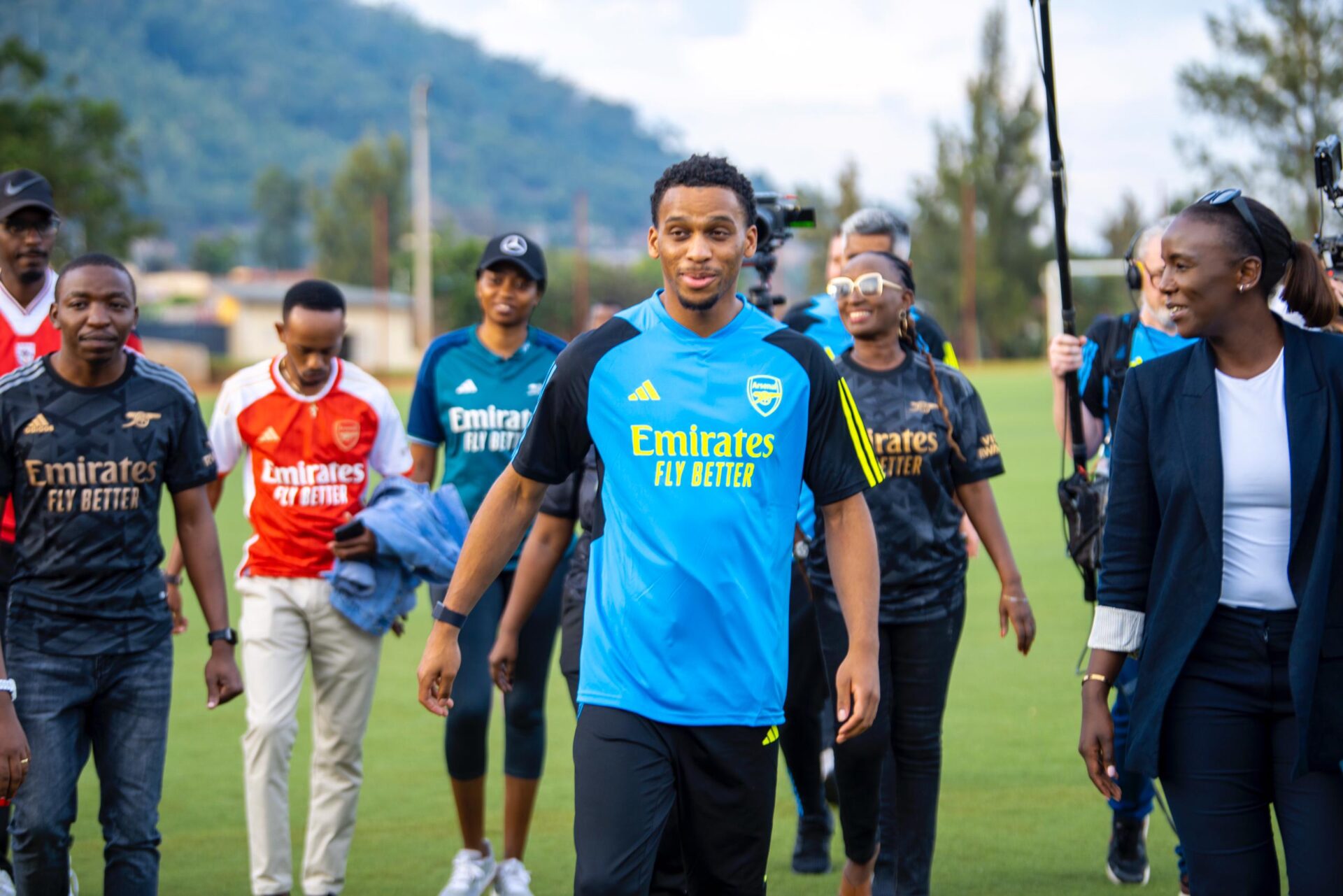 PHOTOS: Arsenal’s Jurriën Timber In Rwanda, Meets Football Youngsters ...