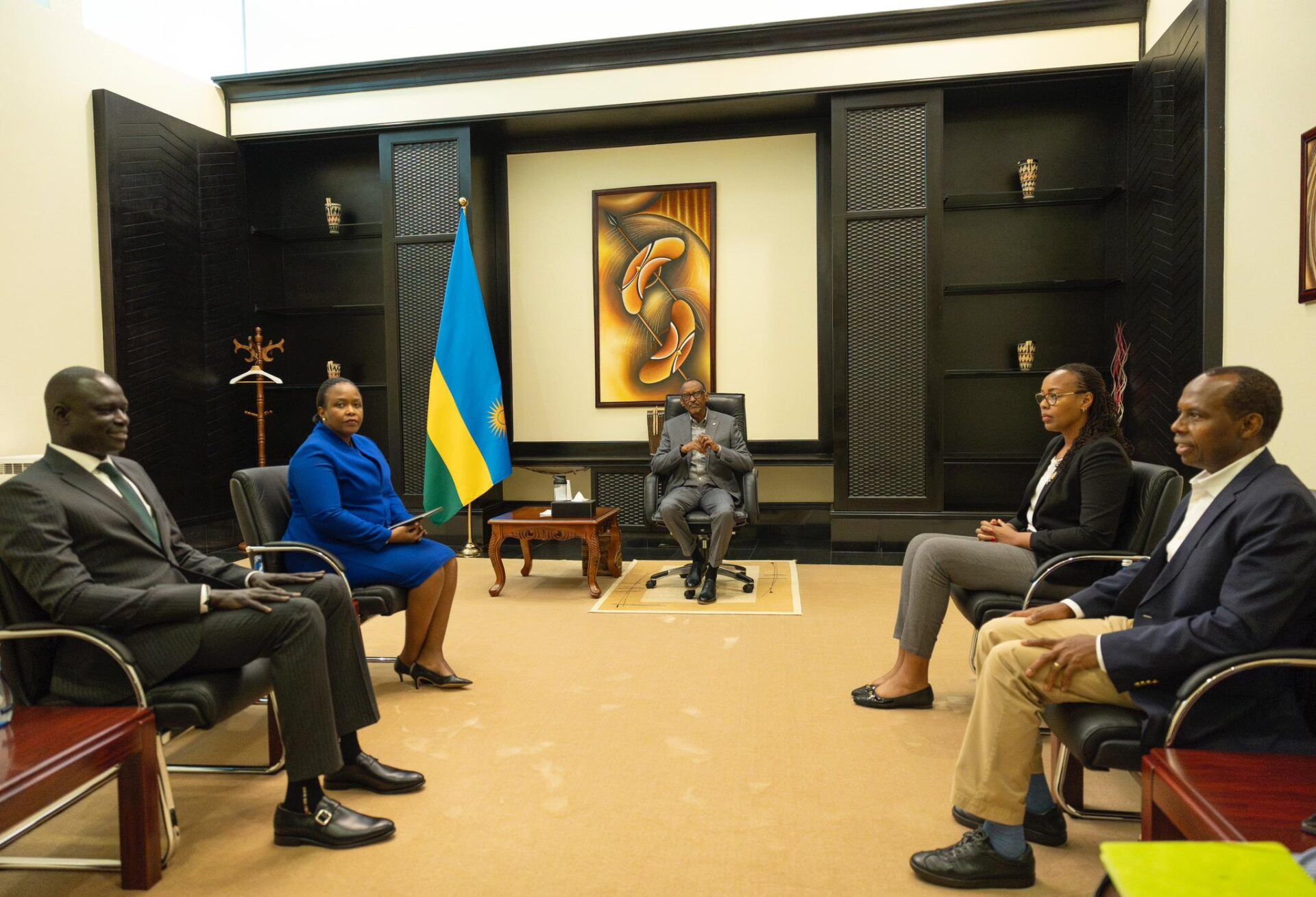 President Kagame Meets NBA Africa's Akamanzi, The BAL President To ...