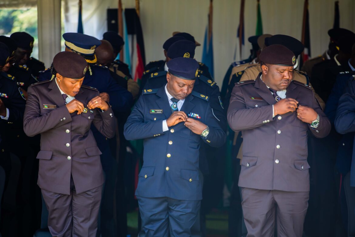 34 Law Enforcement Officers Complete Police Senior Command and Staff ...