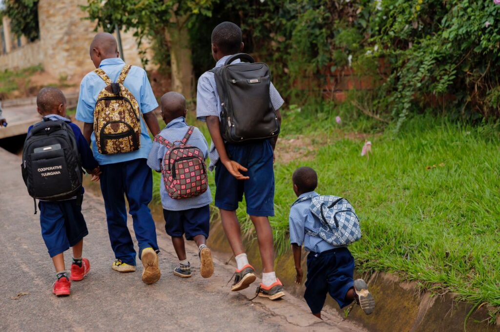 Dangers of Heavy School Bags and What Needs to Be Done to Fix the ...
